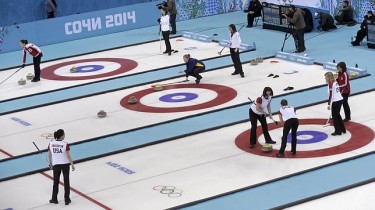 Curling: El popular deporte que es el principal protagonista en los ...