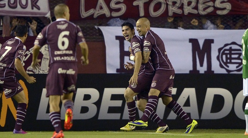 Lanús logra su primer triunfo y pone presión en la Libertadores
