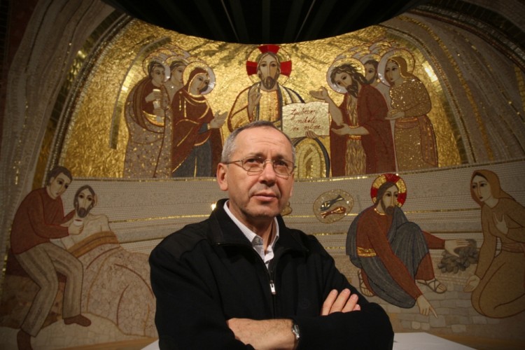 Panoramas: Destacado sacerdote y artista de mosaicos Marko Rupnik ...