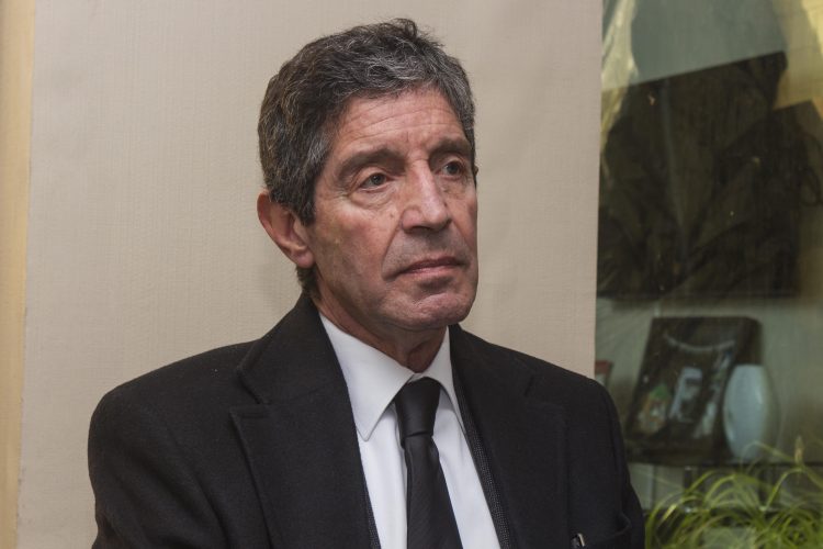 Farmacia y óptica popular: Las propuestas de Alex Anich para llegar al ...