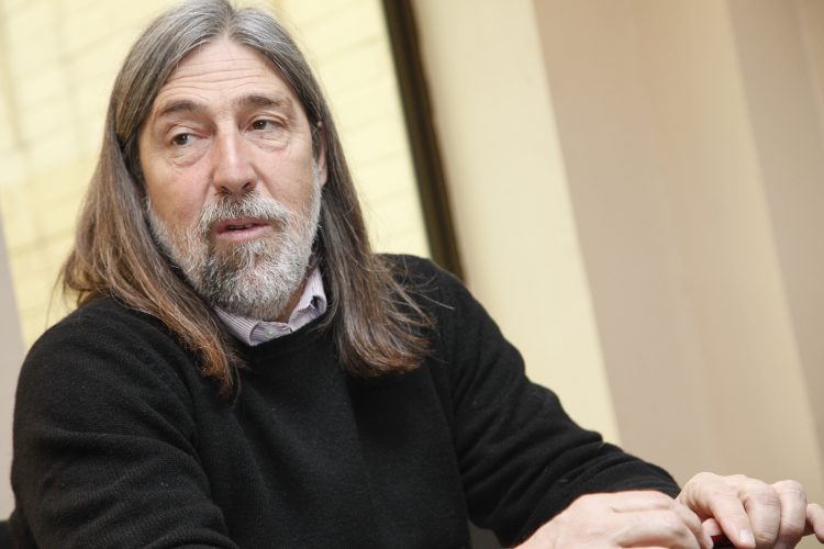 Senador Letelier y foto con ministros: "Responde a una campaña ...