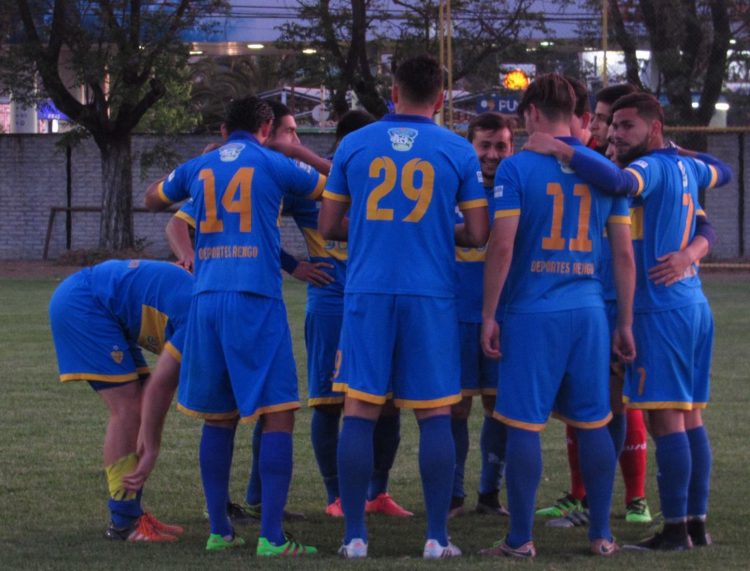 Deportes Rengo presenta nuevo cuerpo técnico y cinco refuerzos