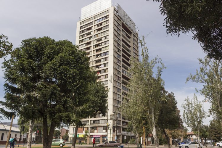 El drama de los vecinos de Torre de la Alameda que no cuentan con ascensor desde el 27/F
