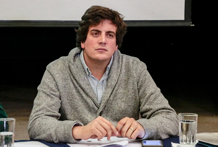Diego Schalper reconoce 'conversaciones' con diputados, pero niega ...